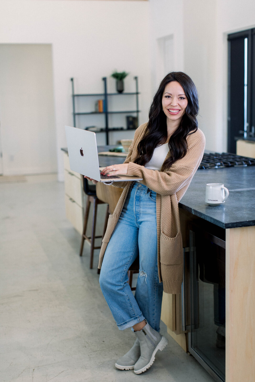 Grow Your Business Without Sacrificing Your Family - chelsijo.co